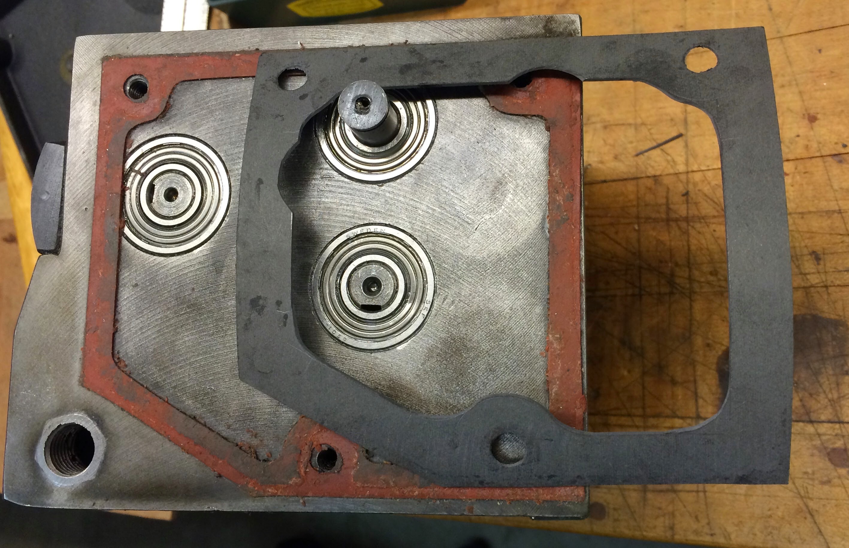 Emco Maximat V10P lathe QC gearbox bearing replacement | lensprojects